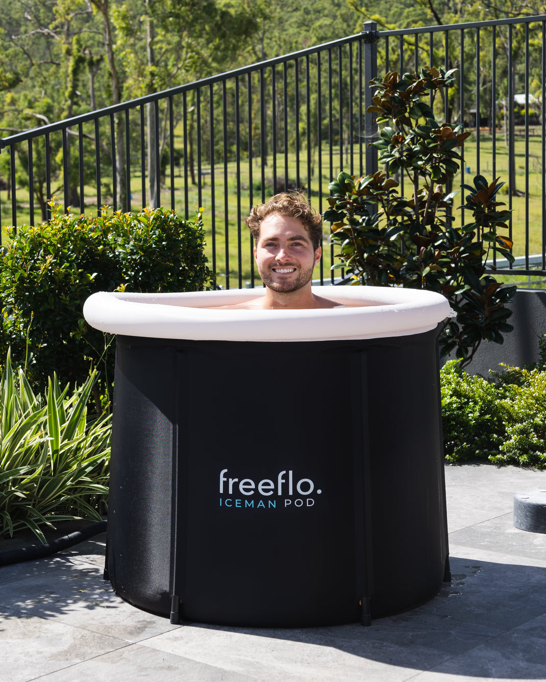 Buy Portable Ice Bath Australia | ICEMAN POD & Ice Block Trays – Freeflo Club